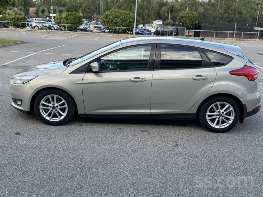 Pelēks Ford Focus 2016 Rīga, ar dzinēja tilpumu 1.50 L un nobraukumu 183 tūkst. km par 5800 €, foto 3 vietnē AUTOMOTO.COM.LV