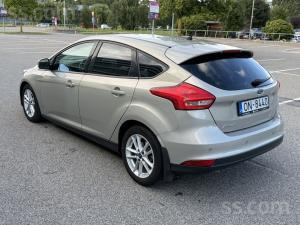Pelēks Ford Focus 2016 Rīga, ar dzinēja tilpumu 1.50 L un nobraukumu 183 tūkst. km par 5800 €, foto 4 vietnē AUTOMOTO.COM.LV