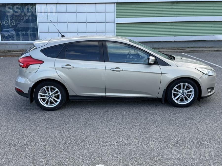 Pelēks Ford Focus 2016 Rīga, ar dzinēja tilpumu 1.50 L un nobraukumu 183 tūkst. km par 5800 €, foto 7 vietnē AUTOMOTO.COM.LV