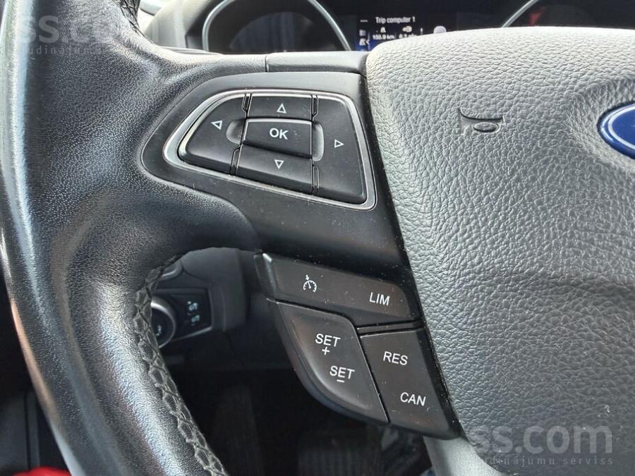 Pelēks Ford Focus 2016 Rīga, ar dzinēja tilpumu 1.50 L un nobraukumu 183 tūkst. km par 5800 €, foto 13 vietnē AUTOMOTO.COM.LV