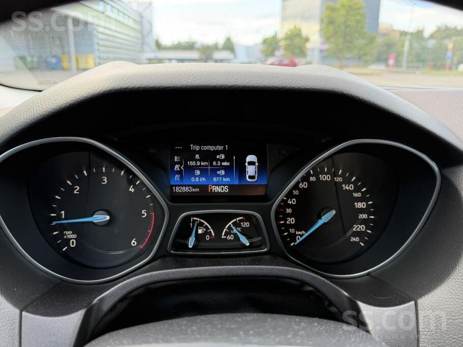 Pelēks Ford Focus 2016 Rīga, ar dzinēja tilpumu 1.50 L un nobraukumu 183 tūkst. km par 5800 €, foto 15 vietnē AUTOMOTO.COM.LV