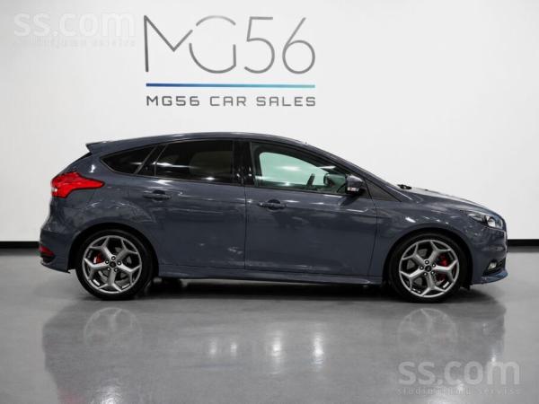 Pelēks Ford Focus 2017 Rīga, ar dzinēja tilpumu 2.00 L un nobraukumu 188 tūkst. km par 12900 €, foto 4 vietnē AUTOMOTO.COM.LV