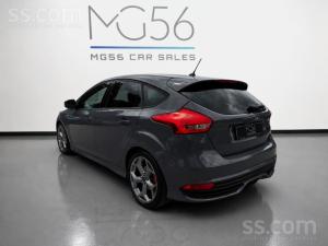 Pelēks Ford Focus 2017 Rīga, ar dzinēja tilpumu 2.00 L un nobraukumu 188 tūkst. km par 12900 €, foto 7 vietnē AUTOMOTO.COM.LV