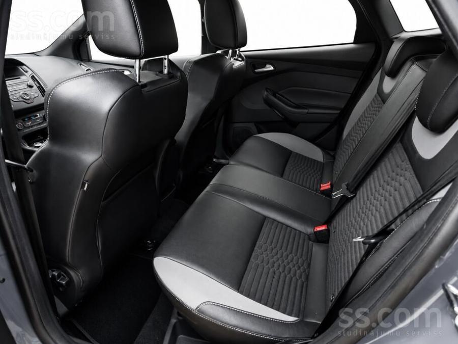 Pelēks Ford Focus 2017 Rīga, ar dzinēja tilpumu 2.00 L un nobraukumu 188 tūkst. km par 12900 €, foto 11 vietnē AUTOMOTO.COM.LV