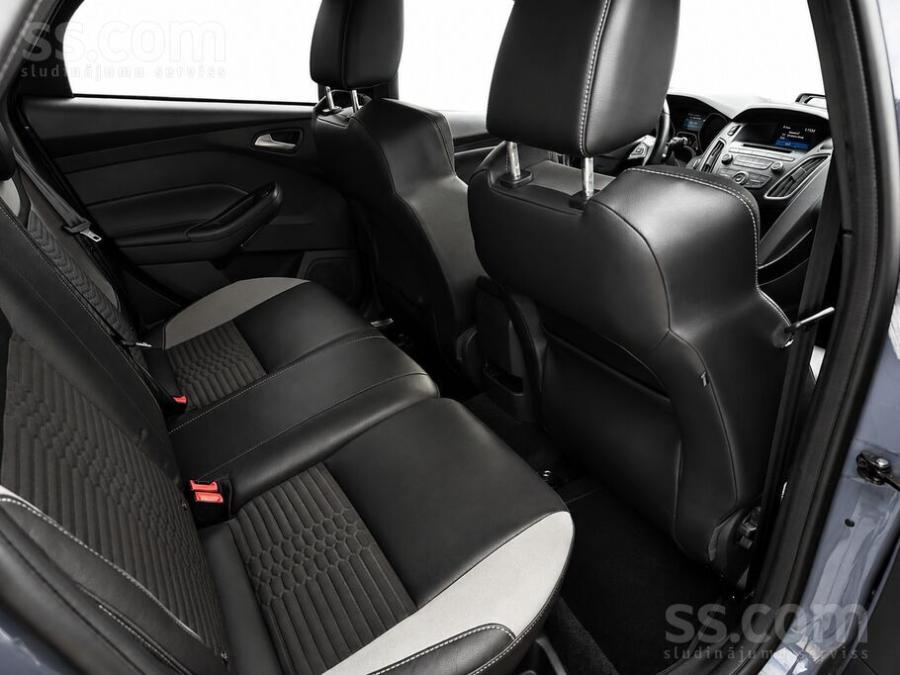 Pelēks Ford Focus 2017 Rīga, ar dzinēja tilpumu 2.00 L un nobraukumu 188 tūkst. km par 12900 €, foto 12 vietnē AUTOMOTO.COM.LV