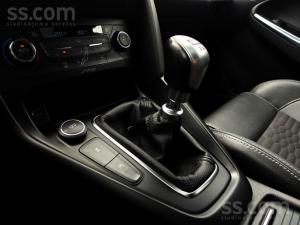 Pelēks Ford Focus 2017 Rīga, ar dzinēja tilpumu 2.00 L un nobraukumu 188 tūkst. km par 12900 €, foto 14 vietnē AUTOMOTO.COM.LV