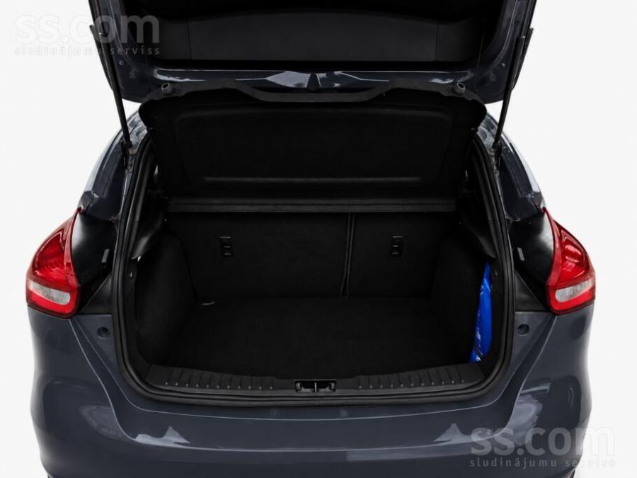 Pelēks Ford Focus 2017 Rīga, ar dzinēja tilpumu 2.00 L un nobraukumu 188 tūkst. km par 12900 €, foto 24 vietnē AUTOMOTO.COM.LV