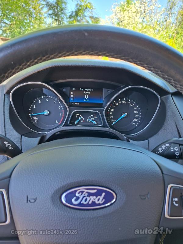 Pelēks Ford Focus 2017 Tallina, ar dzinēja tilpumu 1.00 L un nobraukumu 136 tūkst. km par 6300 €, foto 8 vietnē AUTOMOTO.COM.LV