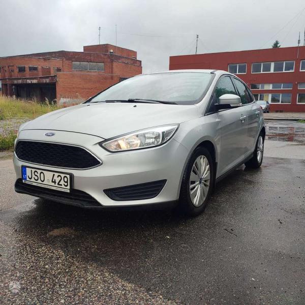 Grey Ford Focus 2017 in Alytus, with an engine capacity of 1.00 L and mileage of 146 thousand km for 4950 €, photo 1 on AUTOMOTO.COM.LV