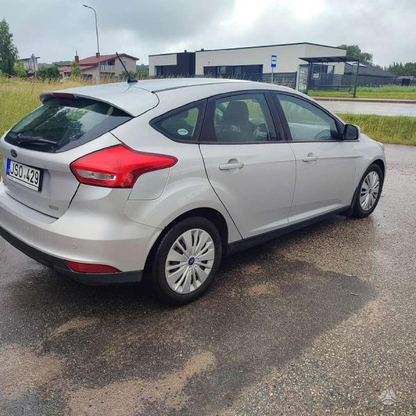 Grey Ford Focus 2017 in Alytus, with an engine capacity of 1.00 L and mileage of 146 thousand km for 4950 €, photo 5 on AUTOMOTO.COM.LV
