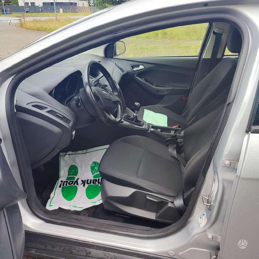 Pelēks Ford Focus 2017 Alīta, ar dzinēja tilpumu 1.00 L un nobraukumu 146 tūkst. km par 4950 €, foto 11 vietnē AUTOMOTO.COM.LV