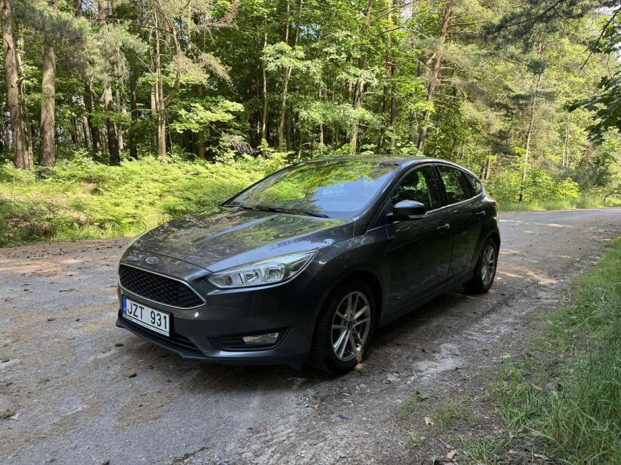 Pelēks Ford Focus 2017 Viļņa, ar dzinēja tilpumu 1.00 L un nobraukumu 92 tūkst. km par 6300 €, foto 5 vietnē AUTOMOTO.COM.LV
