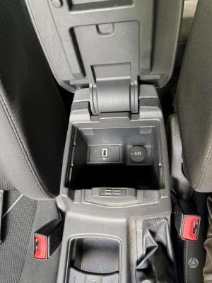 Pelēks Ford Focus 2017 Viļņa, ar dzinēja tilpumu 1.00 L un nobraukumu 92 tūkst. km par 6300 €, foto 24 vietnē AUTOMOTO.COM.LV