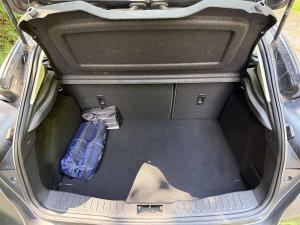 Pelēks Ford Focus 2017 Viļņa, ar dzinēja tilpumu 1.00 L un nobraukumu 92 tūkst. km par 6300 €, foto 28 vietnē AUTOMOTO.COM.LV