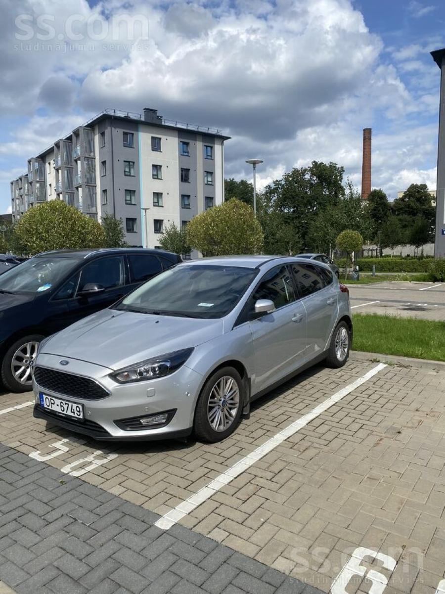 Pelēks Ford Focus 2017 Rīga, ar dzinēja tilpumu 1.00 L un nobraukumu 88 tūkst. km par 7900 €, foto 4 vietnē AUTOMOTO.COM.LV