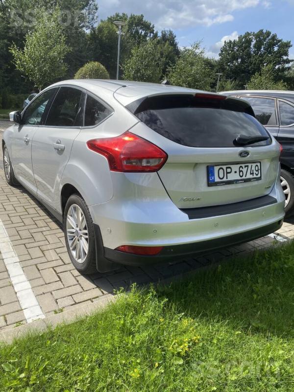 Pelēks Ford Focus 2017 Rīga, ar dzinēja tilpumu 1.00 L un nobraukumu 88 tūkst. km par 7900 €, foto 7 vietnē AUTOMOTO.COM.LV