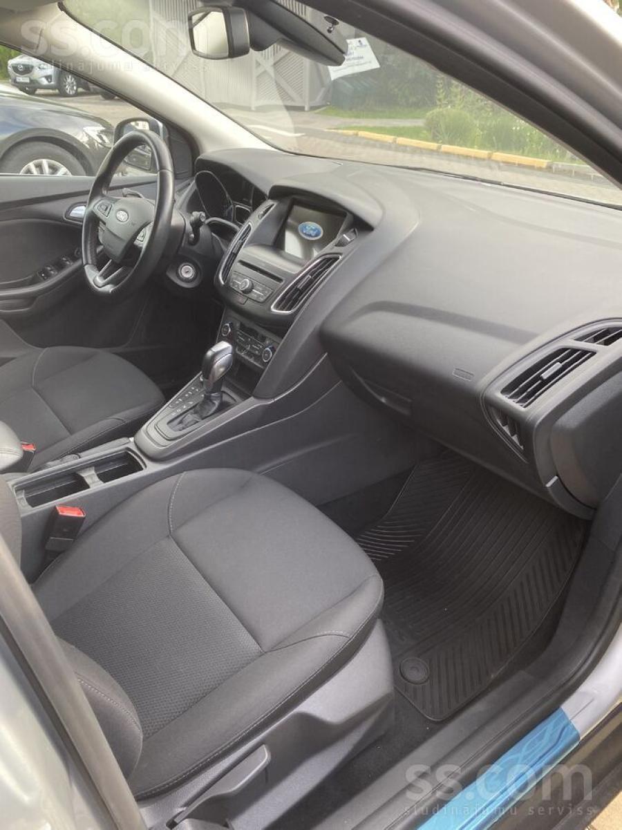 Pelēks Ford Focus 2017 Rīga, ar dzinēja tilpumu 1.00 L un nobraukumu 88 tūkst. km par 7900 €, foto 9 vietnē AUTOMOTO.COM.LV