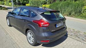 Pelēks Ford Focus 2017 Rīga, ar dzinēja tilpumu 1.00 L un nobraukumu 196 tūkst. km par 5200 €, foto 3 vietnē AUTOMOTO.COM.LV