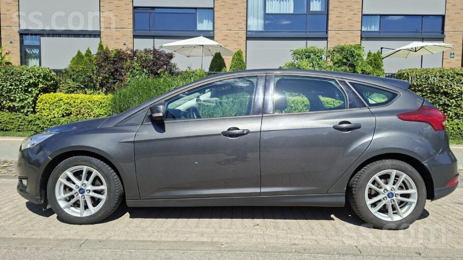 Pelēks Ford Focus 2017 Rīga, ar dzinēja tilpumu 1.00 L un nobraukumu 196 tūkst. km par 5200 €, foto 8 vietnē AUTOMOTO.COM.LV