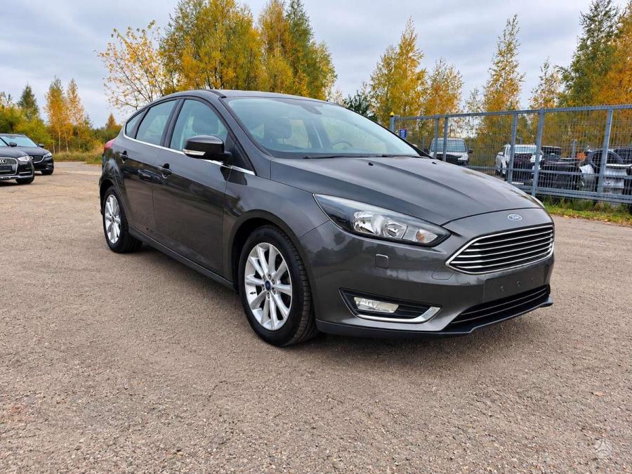 Pelēks Ford Focus 2017 Pakruojis, ar dzinēja tilpumu 1.00 L un nobraukumu 149 tūkst. km par 4600 €, foto 3 vietnē AUTOMOTO.COM.LV