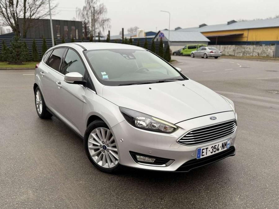 Grey Ford Focus 2018 in Taurage, with an engine capacity of 1.00 L and mileage of 110 thousand km for 5500 €, photo 1 on AUTOMOTO.COM.LV