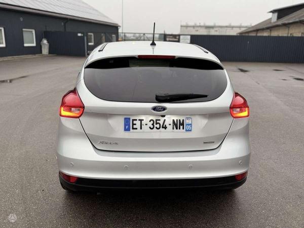 Grey Ford Focus 2018 in Taurage, with an engine capacity of 1.00 L and mileage of 110 thousand km for 5500 €, photo 7 on AUTOMOTO.COM.LV