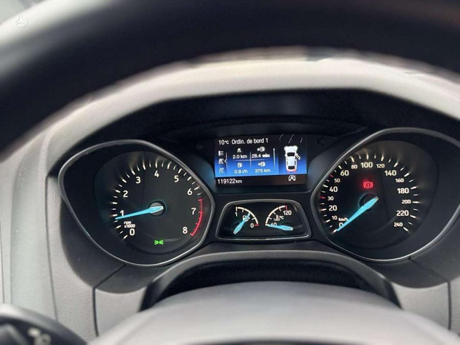 Grey Ford Focus 2018 in Taurage, with an engine capacity of 1.00 L and mileage of 110 thousand km for 5500 €, photo 17 on AUTOMOTO.COM.LV