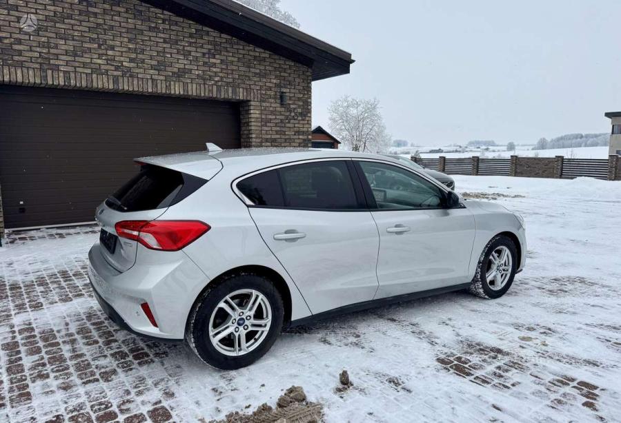Grey Ford Focus 2018 in Alytus, with an engine capacity of 1.00 L and mileage of 165 thousand km for 7000 €, photo 10 on AUTOMOTO.COM.LV