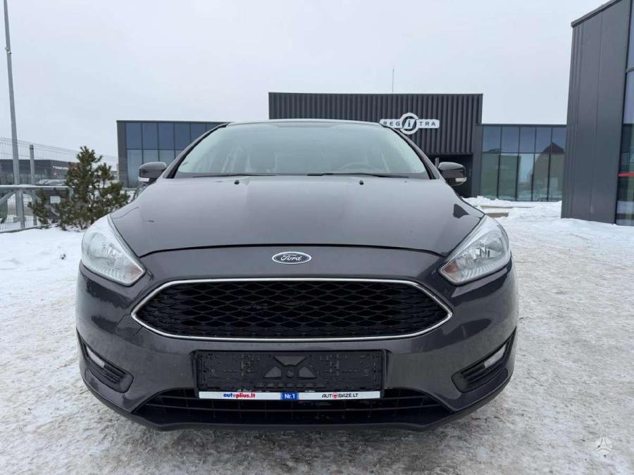 Grey Ford Focus 2018 in Siauliai, with an engine capacity of 1.00 L and mileage of 171 thousand km for 5800 €, photo 2 on AUTOMOTO.COM.LV