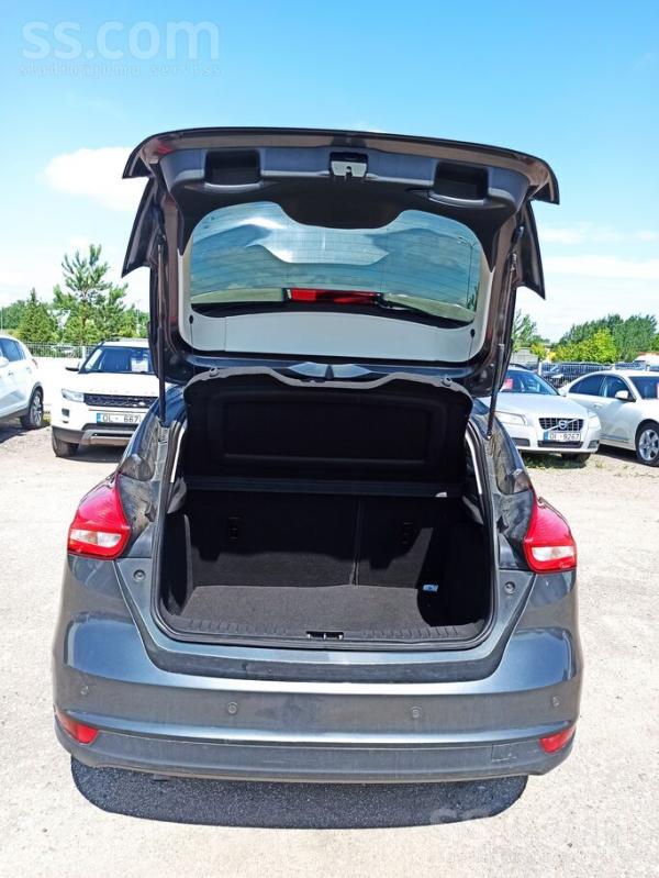 Pelēks Ford Focus 2018 Daugavpils, ar dzinēja tilpumu 1.00 L un nobraukumu 0 tūkst. km par 6350 €, foto 10 vietnē AUTOMOTO.COM.LV