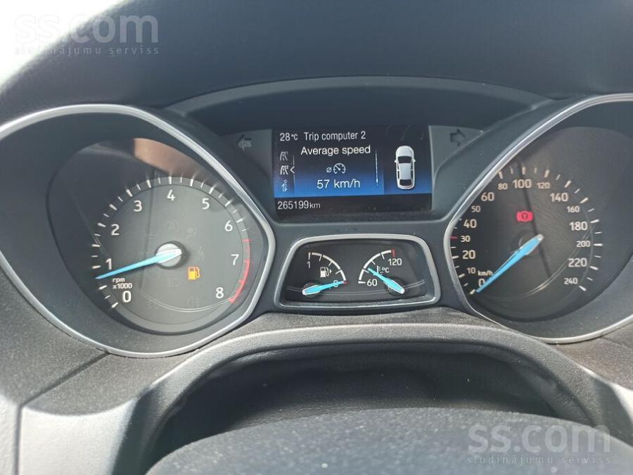 Pelēks Ford Focus 2018 Daugavpils, ar dzinēja tilpumu 1.00 L un nobraukumu 0 tūkst. km par 6350 €, foto 21 vietnē AUTOMOTO.COM.LV