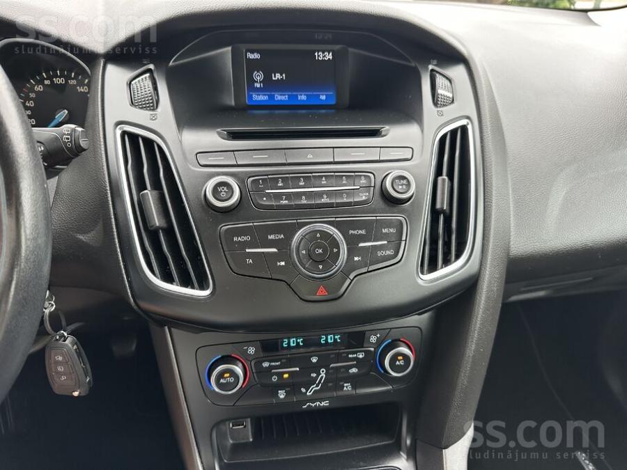 Pelēks Ford Focus 2018 Talsi, ar dzinēja tilpumu 1.00 L un nobraukumu 127 tūkst. km par 5700 €, foto 16 vietnē AUTOMOTO.COM.LV