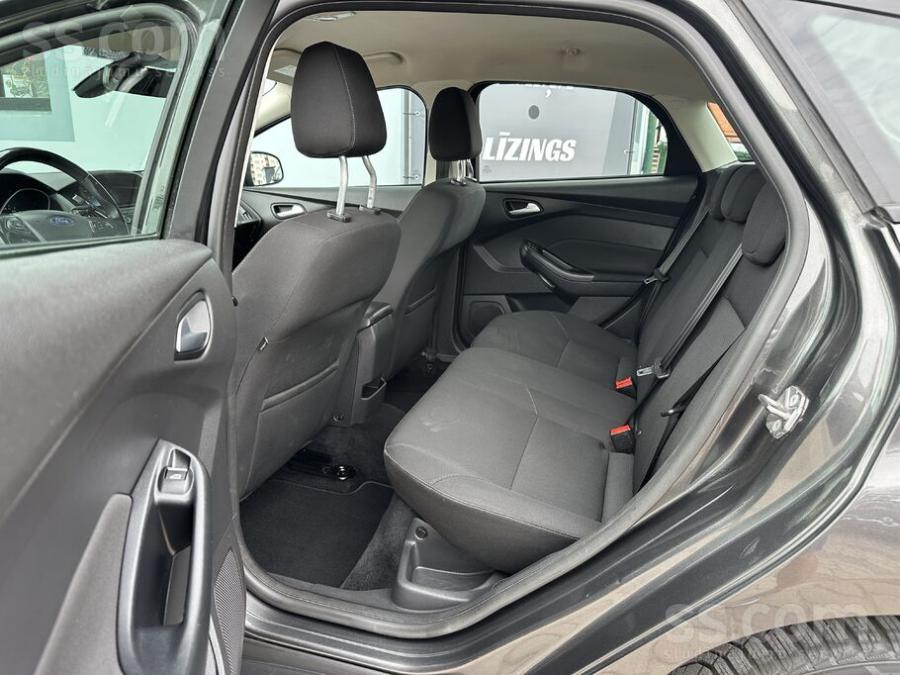 Pelēks Ford Focus 2018 Talsi, ar dzinēja tilpumu 1.00 L un nobraukumu 127 tūkst. km par 5700 €, foto 22 vietnē AUTOMOTO.COM.LV