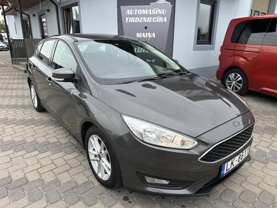 Grey Ford Focus 2018 in Talsi, with an engine capacity of 1.00 L and mileage of 127 thousand km for 5700 €, photo 1 on AUTOMOTO.COM.LV
