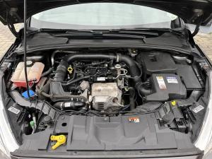 Grey Ford Focus 2018 in Talsi, with an engine capacity of 1.00 L and mileage of 127 thousand km for 5700 €, photo 12 on AUTOMOTO.COM.LV