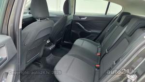 Pelēks Ford Focus 2018 Tallina, ar dzinēja tilpumu 1.00 L un nobraukumu 63 tūkst. km par 8400 €, foto 8 vietnē AUTOMOTO.COM.LV
