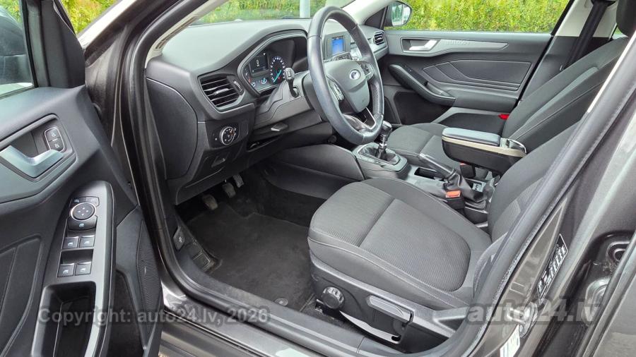 Pelēks Ford Focus 2018 Tallina, ar dzinēja tilpumu 1.00 L un nobraukumu 63 tūkst. km par 8400 €, foto 9 vietnē AUTOMOTO.COM.LV