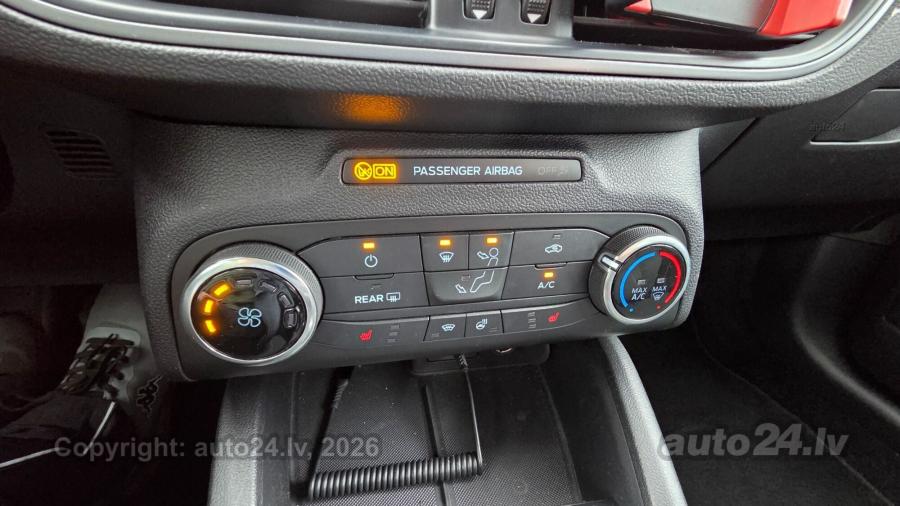 Pelēks Ford Focus 2018 Tallina, ar dzinēja tilpumu 1.00 L un nobraukumu 63 tūkst. km par 8400 €, foto 14 vietnē AUTOMOTO.COM.LV