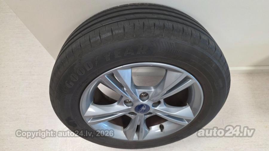 Pelēks Ford Focus 2018 Tallina, ar dzinēja tilpumu 1.00 L un nobraukumu 63 tūkst. km par 8400 €, foto 15 vietnē AUTOMOTO.COM.LV