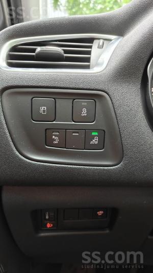 Серый Форд Фокус 2019 в Рига, объемом двигателя 1.60 л и пробегом 35 тыс. км за 12500 €, фото 21 на AUTOMOTO.COM.LV