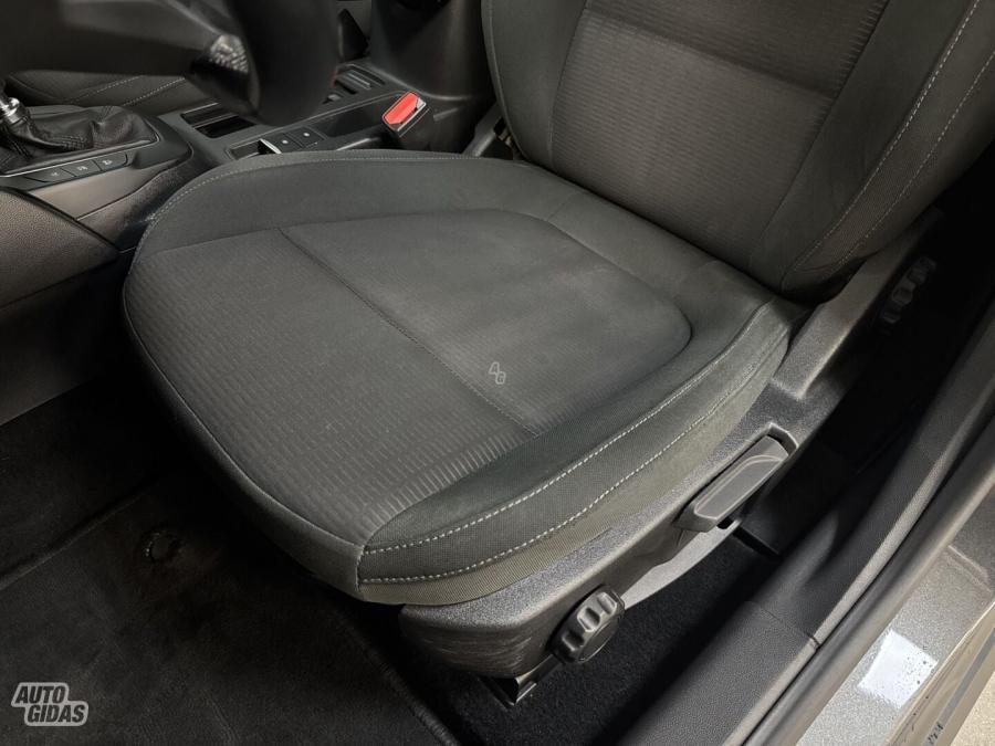 Grey Ford Focus 2019 in Vilnius, with an engine capacity of 1.00 L and mileage of 38 thousand km for 9000 €, photo 12 on AUTOMOTO.COM.LV
