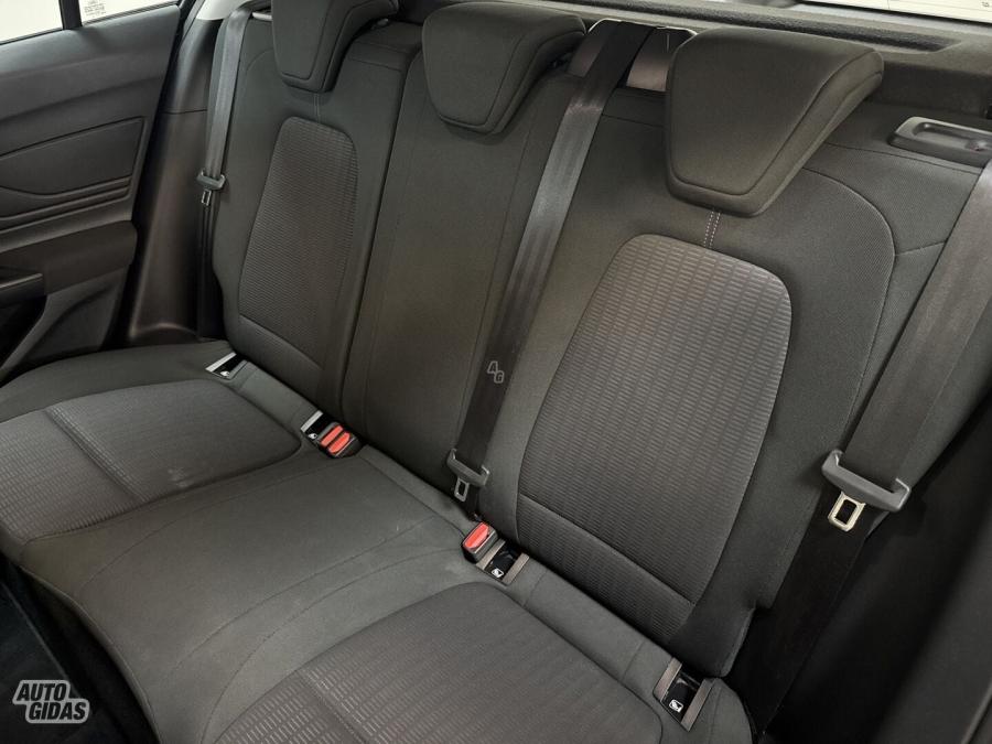 Grey Ford Focus 2019 in Vilnius, with an engine capacity of 1.00 L and mileage of 38 thousand km for 9000 €, photo 16 on AUTOMOTO.COM.LV