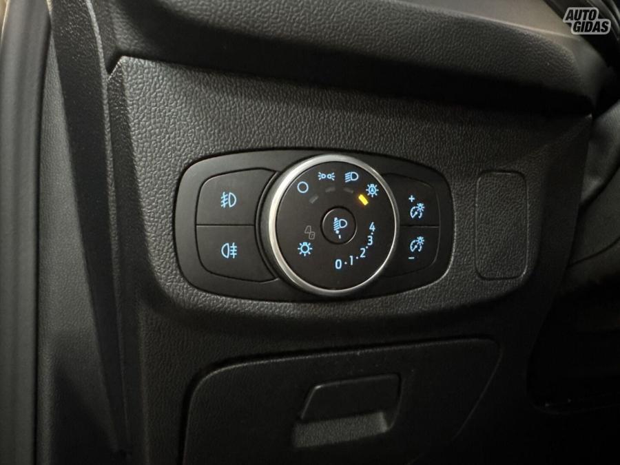 Grey Ford Focus 2019 in Vilnius, with an engine capacity of 1.00 L and mileage of 38 thousand km for 9000 €, photo 17 on AUTOMOTO.COM.LV
