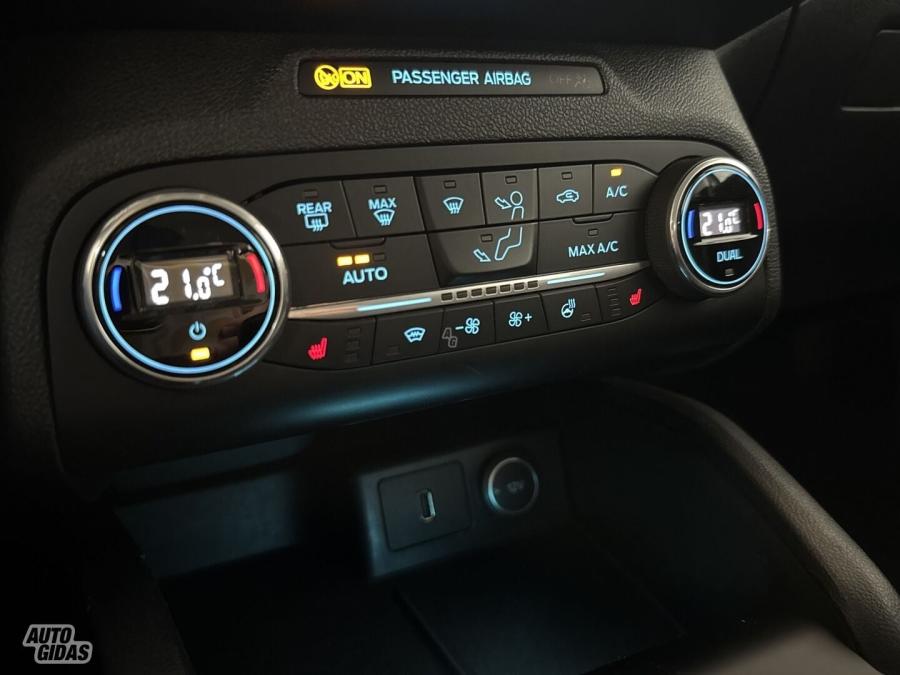 Grey Ford Focus 2019 in Vilnius, with an engine capacity of 1.00 L and mileage of 38 thousand km for 9000 €, photo 19 on AUTOMOTO.COM.LV