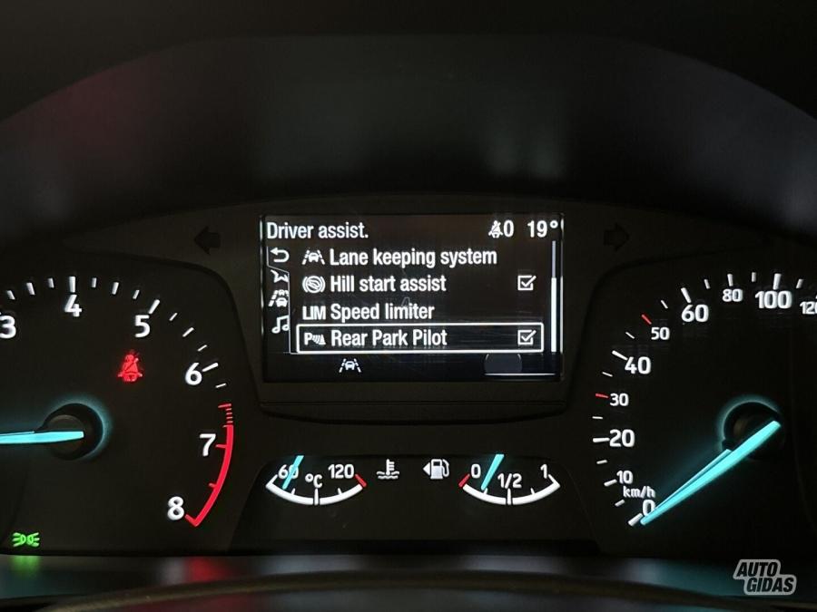 Grey Ford Focus 2019 in Vilnius, with an engine capacity of 1.00 L and mileage of 38 thousand km for 9000 €, photo 23 on AUTOMOTO.COM.LV
