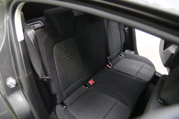 Grey Ford Focus 2019 in Riga, with an engine capacity of 1.00 L and mileage of 49 thousand km for 13290 €, photo 10 on AUTOMOTO.COM.LV