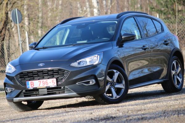 Grey Ford Focus 2019 in Riga, with an engine capacity of 1.00 L and mileage of 49 thousand km for 13790 €, photo 1 on AUTOMOTO.COM.LV