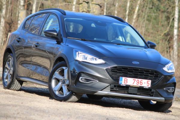 Grey Ford Focus 2019 in Riga, with an engine capacity of 1.00 L and mileage of 49 thousand km for 13790 €, photo 2 on AUTOMOTO.COM.LV