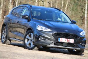 Grey Ford Focus 2019 in Riga, with an engine capacity of 1.00 L and mileage of 49 thousand km for 13790 €, photo 3 on AUTOMOTO.COM.LV