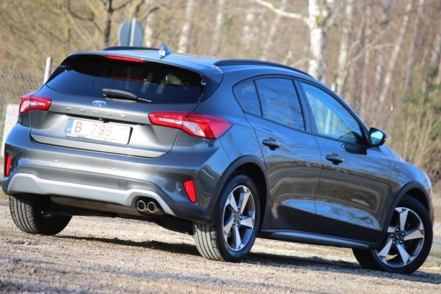 Grey Ford Focus 2019 in Riga, with an engine capacity of 1.00 L and mileage of 49 thousand km for 13790 €, photo 6 on AUTOMOTO.COM.LV